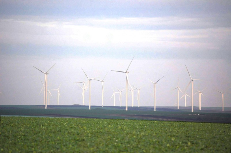 Nu mai merg afacerile cu eoliene? Muntmark a scos la vânzare peste 120 ...