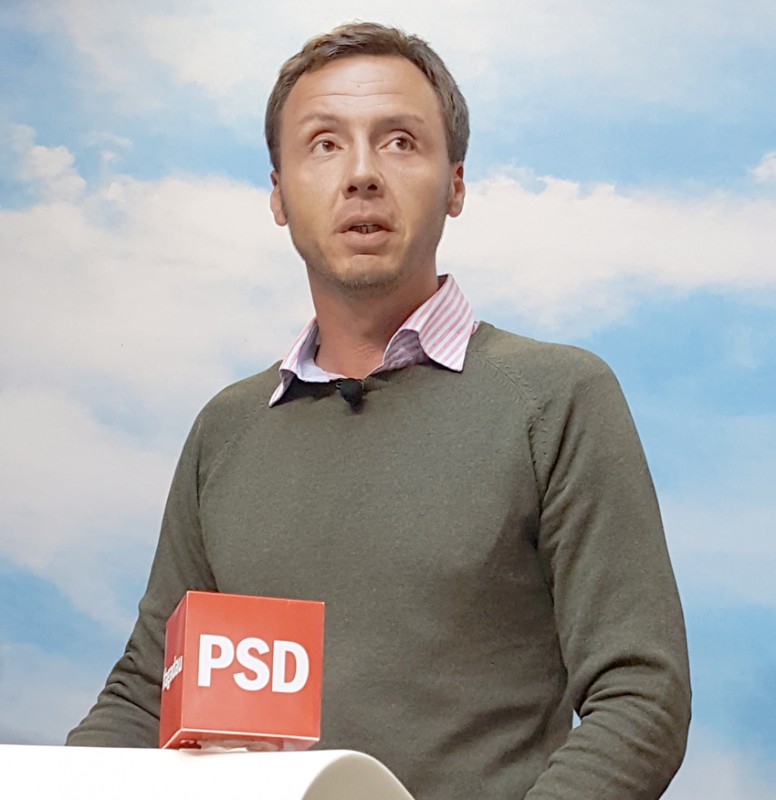 Răzvan Florea | replicaonline.ro