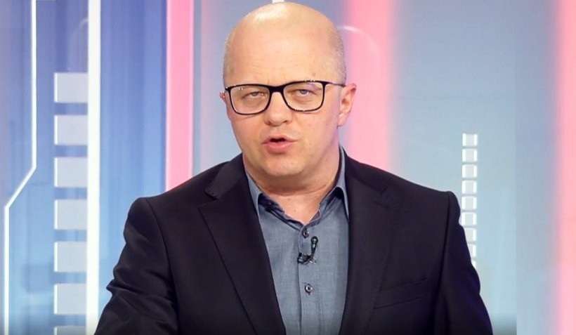 Adrian Ursu, jurnalist: | replicaonline.ro