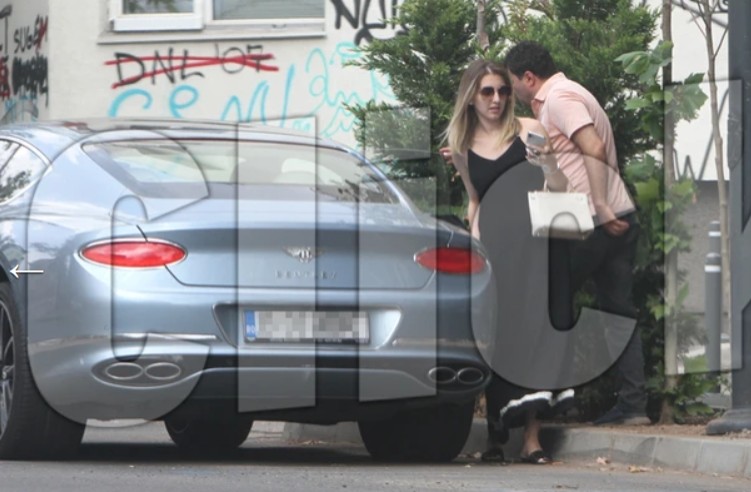 Uite cu ce bolid circulă fiica lui Becali ca să-și ia cafeaua de ...