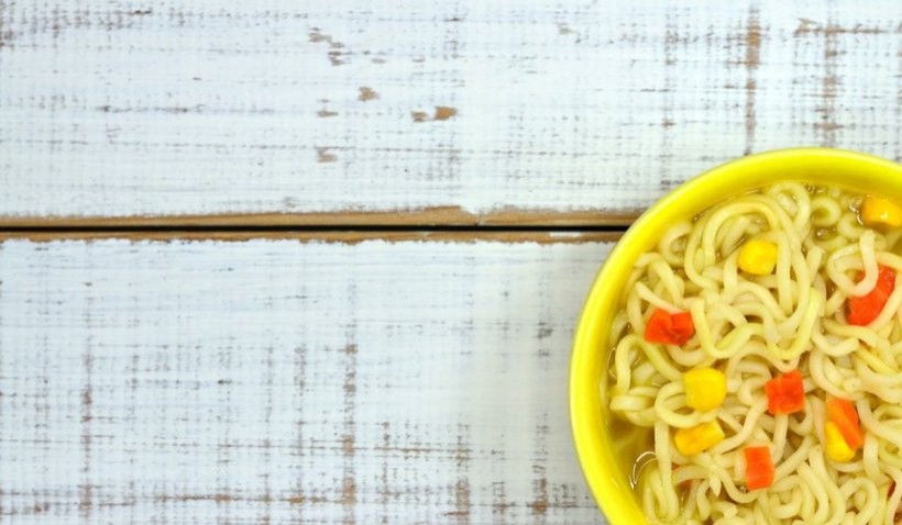 Supa la plic: un amestec de 10 E-uri şi 156% mai multă sare decât doza ...