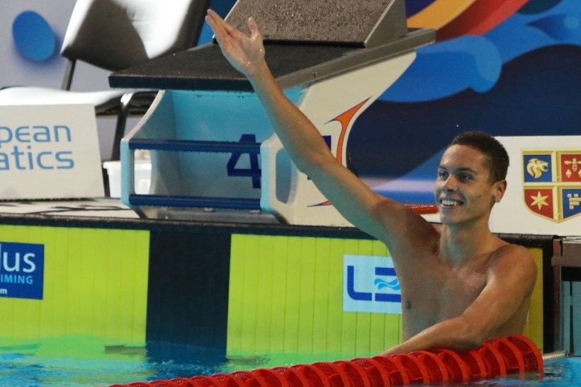 David Popovici, nou record continental. S-a calificat în finala probei de 100 m liber la ...
