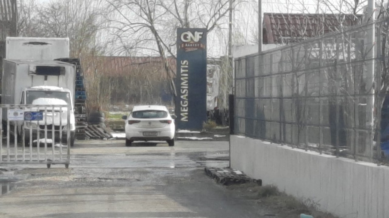 Fabricile de pâine ale lui Florin Geambazu, scose la licitație cu peste ...