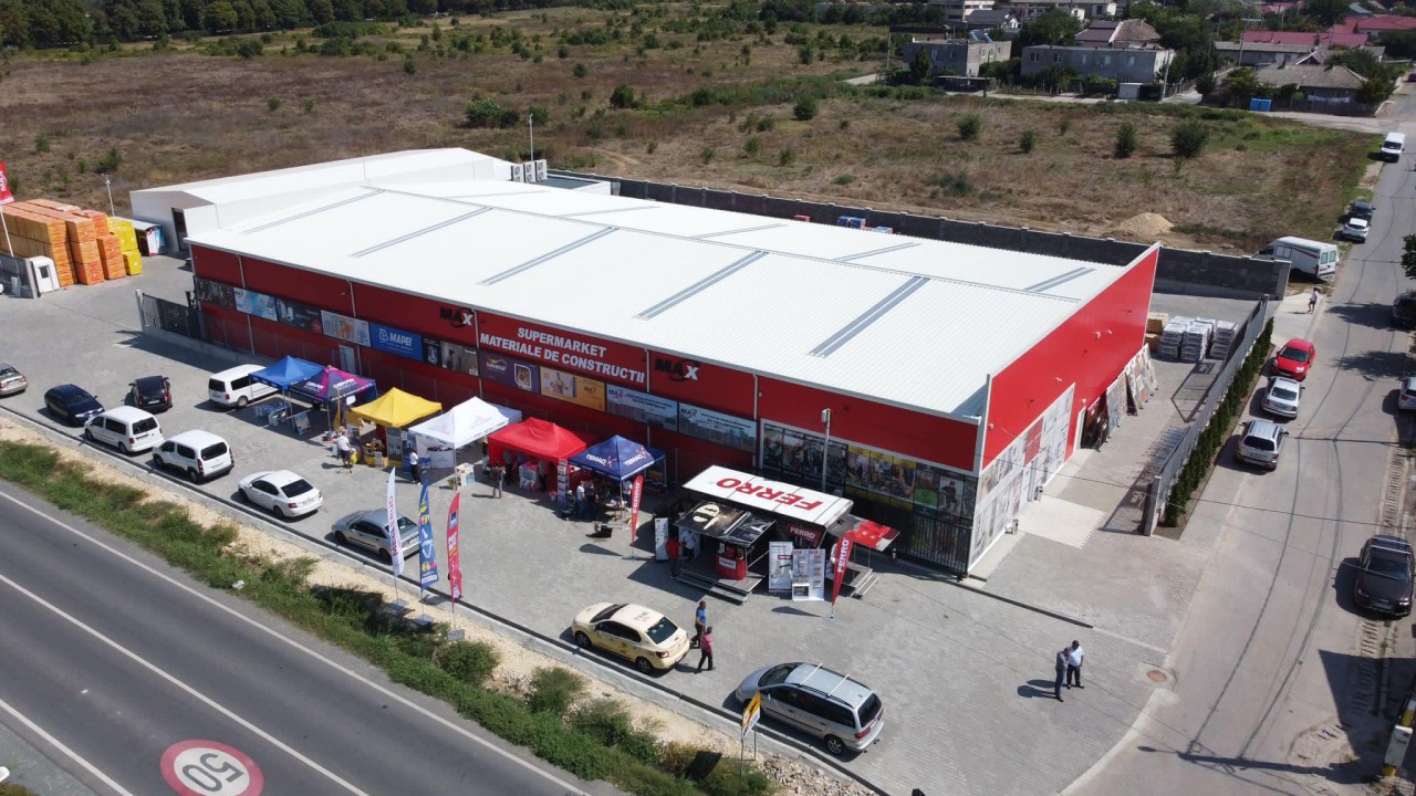 Max SRL a sărbătorit 30 de ani de activitate prin deschiderea unui ...