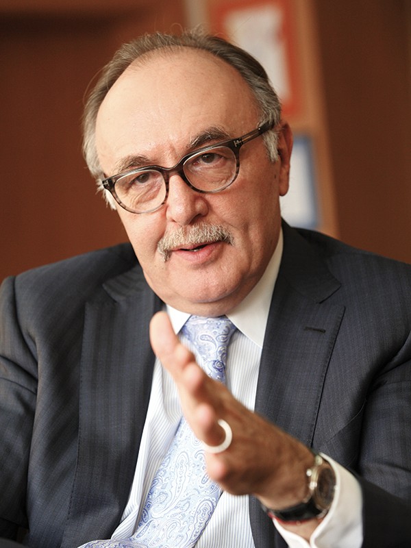 Cine a pus mâna pe 100 de milioane de lei pentru schimbarea destinației ...