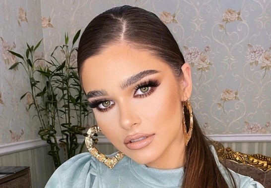 Theo Rose, sărutări pătimașe cu regizorul serialului „Clanul“, Anghel Damian | replicaonline.ro