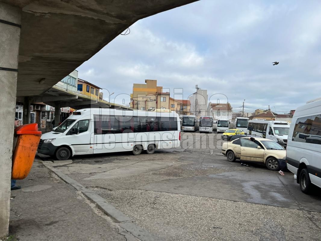 Butnaru s-a răzgândit! Nu mai face supermarket în locul autogării: O ...