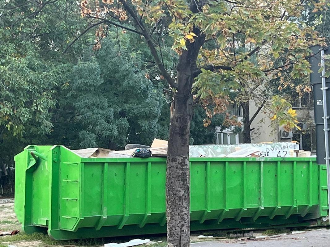 Containere speciale pentru deșeuri voluminoase, în mai multe zone ale ...