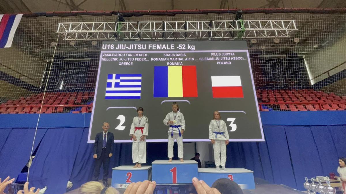 O campioană mondială la ju-jitsu își acuză antrenorul că îi sabotează ...