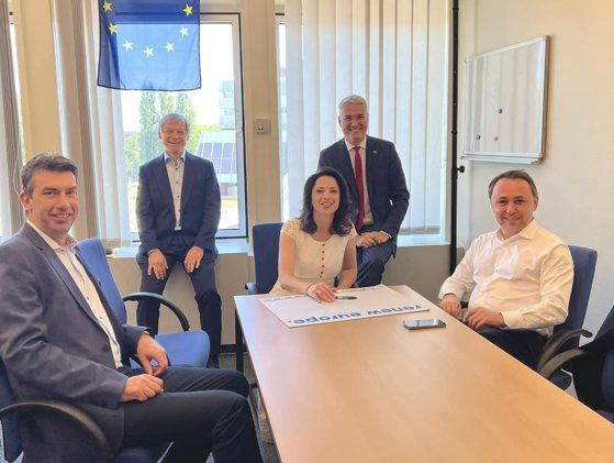 Cristina Rizea a fost aleasă coordonator al regiunii Sud-Est din partea ...