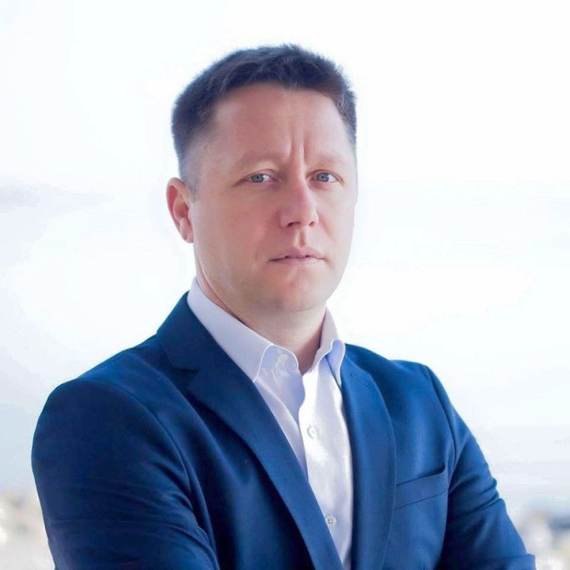 Din salariul de primar, ”moșierul” de la Eforie, Robert Șerban, și-a ...