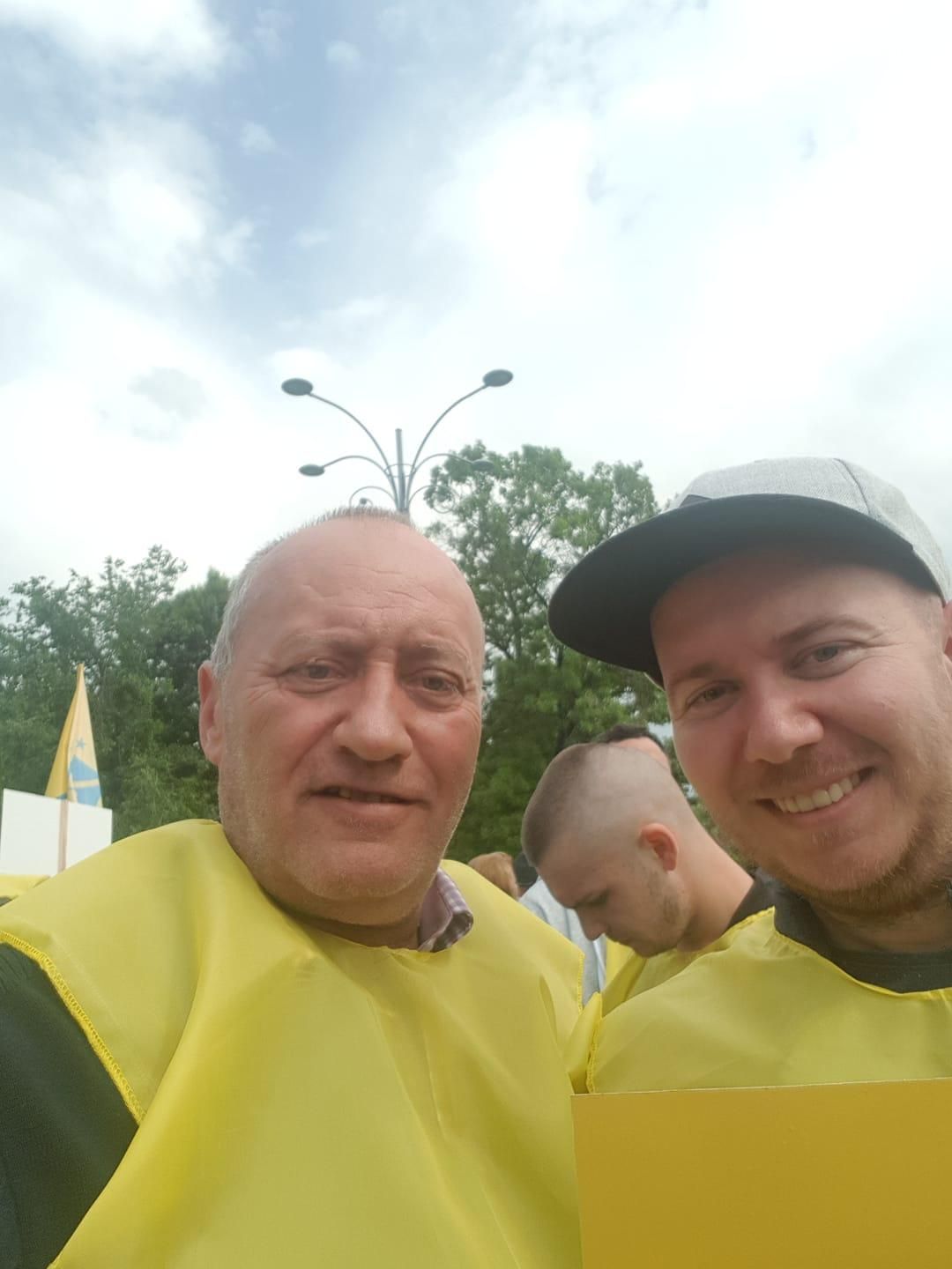 Cel care trebuia să controleze azilele de bătrâni are 24 de case ...