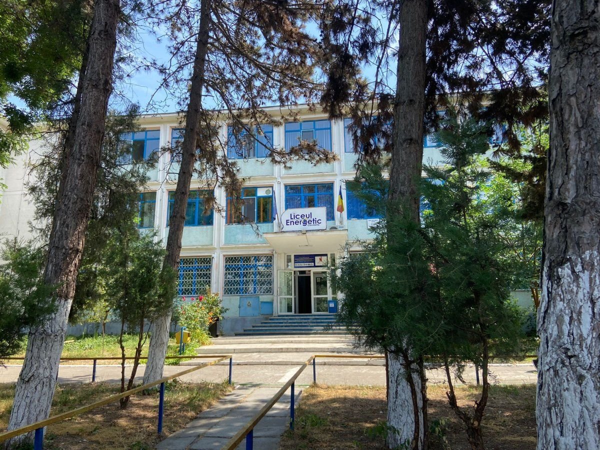 La ce licee din Constanța s-a intrat cu medii de... 1, 2 și 3 ...