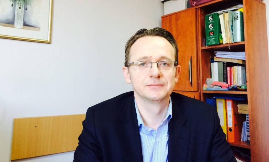 După ce i-a făcut loc în Universitatea Ovidius, Vintilă i-a ”servit ...