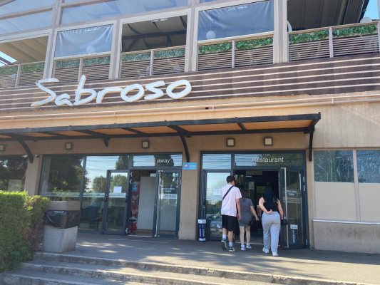 La Sabroso, bacșișul a devenit obligatoriu. Un client s-a trezit cu el ...