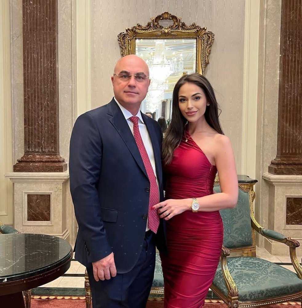 Surpriză! Cu cine se iubește fiica afaceristului Dorinel Turcu ...