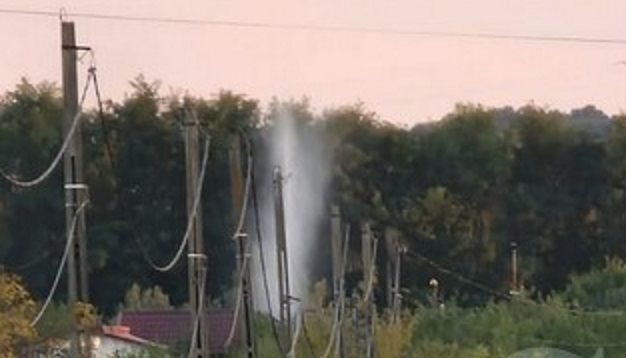 Este alertă la Satu Mare: gazul metan țâșnește din pământ ...