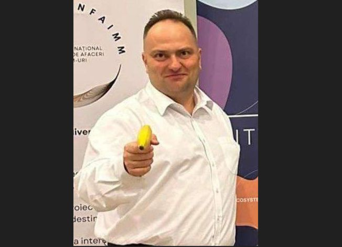 Prorectorul de la Ovidius, Alexandru Bobe, dat afară din sala de curs ...