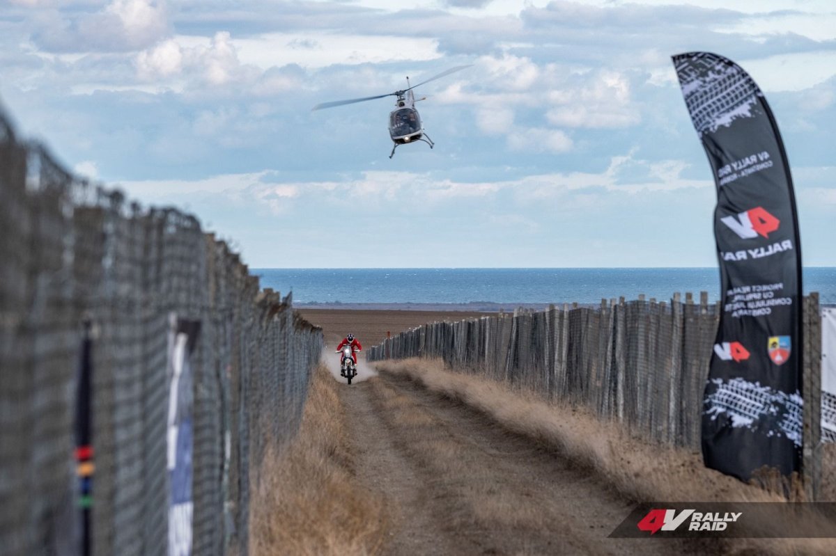 Motocicliștii au „făcut“ legea la 4V Rally Raid Constanța – România ...