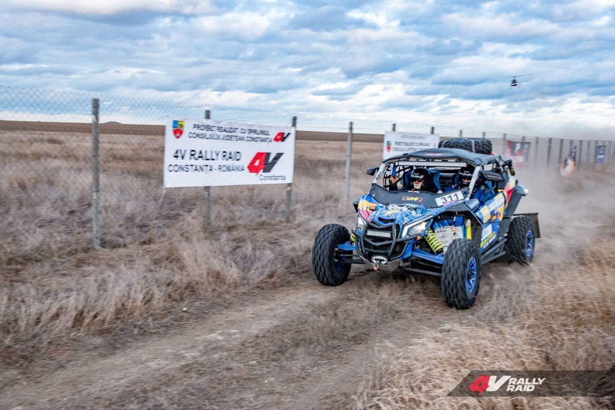 Motocicliștii au „făcut“ legea la 4V Rally Raid Constanța – România ...