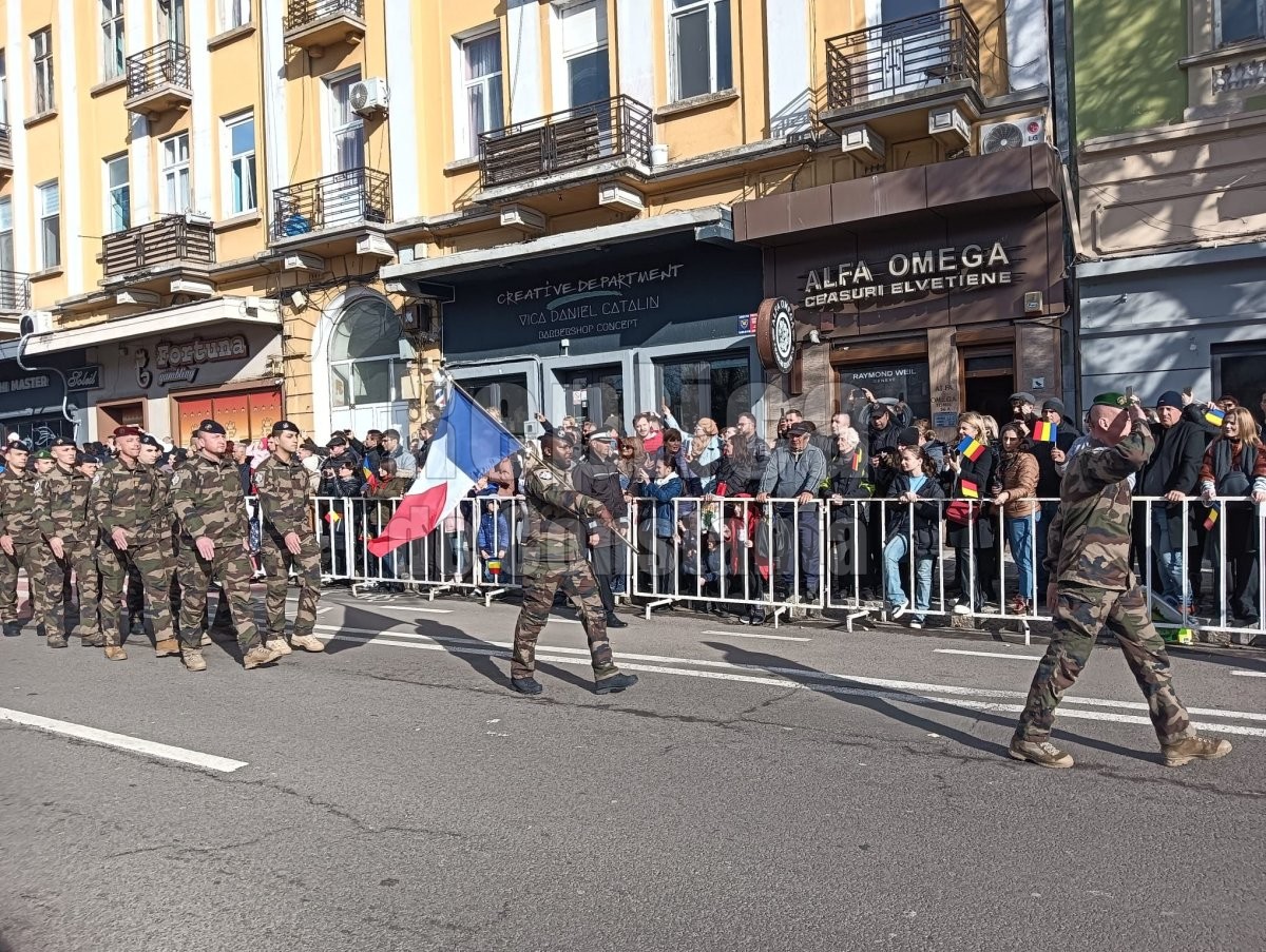 Parada militară de Ziua Națională a României, la Constanța! Video ...