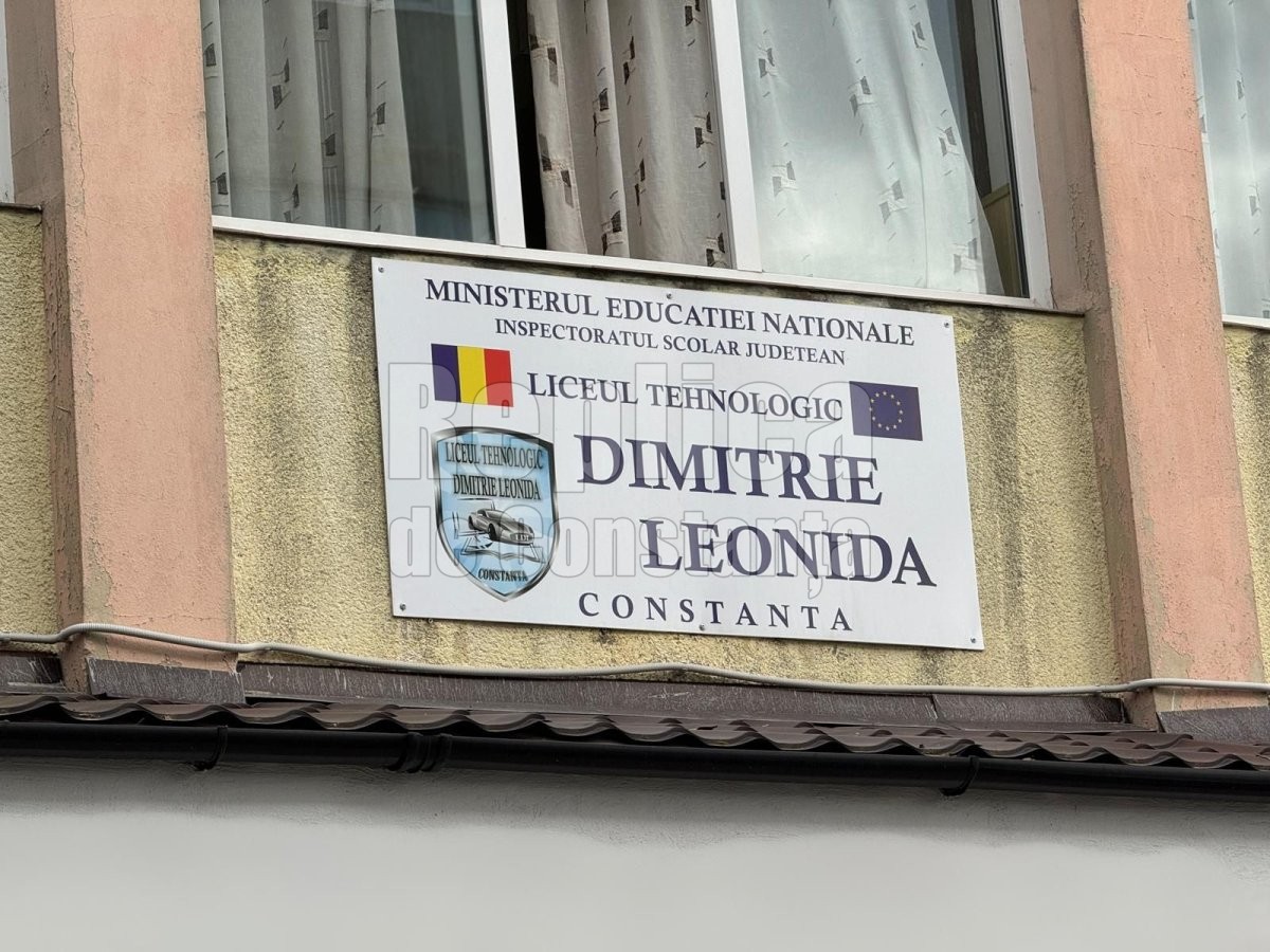Un bărbat s-a masturbat în curtea Liceului „Dimitrie Leonida“, de față ...