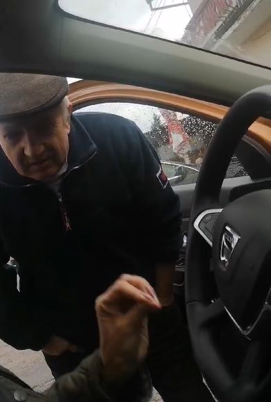 Comisari ANPC, agresați de un operator economic! Video | replicaonline.ro