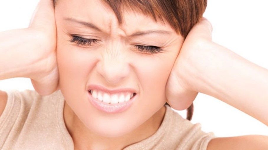 Îţi „țiuie“ urechile? Ce înseamnă acest lucru şi când trebuie să mergi ...