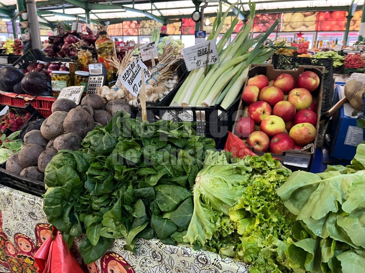 Alimente la prețuri... de lux, în piețele constănțene. Video ...