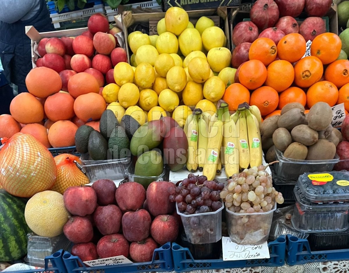 Alimente la prețuri... de lux, în piețele constănțene. Video ...