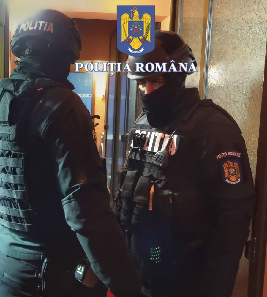 Percheziții în Constanța și Poarta Albă, la hoții din locuințe! Video ...
