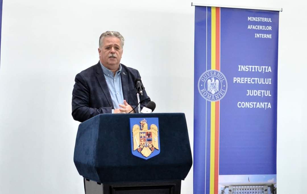 La Universitatea Ovidius Constanța, banul public se împarte în familia ...