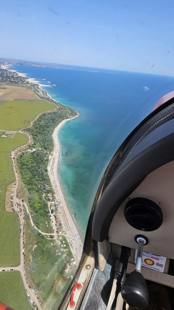 Plaja de pe litoral unde te simți ca în Grecia. Apa are cea mai ...