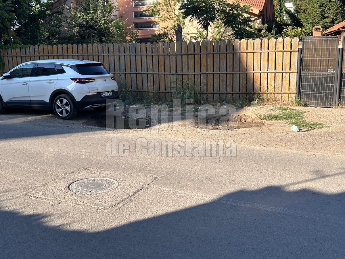 În secolul vitezei, cartierul Compozitori a rămas fără trotuare și nici ...