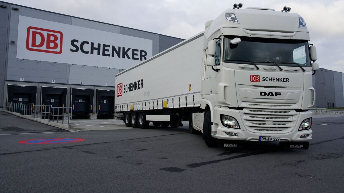 DB Schenker, unul dintre cei mai mari transportatori din Constanța, va ...