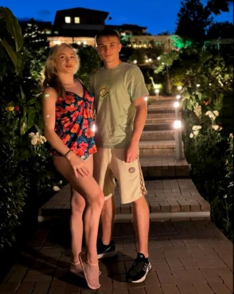 Cu cine se iubește constănțeanca Sabrina Voinea, noua stea a ...