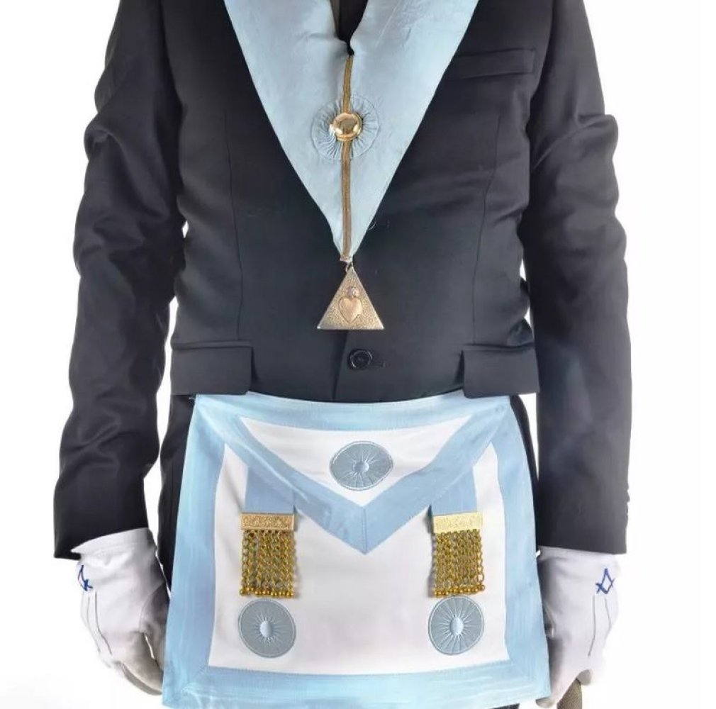 De ce îi e rușine lui Călin Georgescu să recunoască faptul că e mason ...