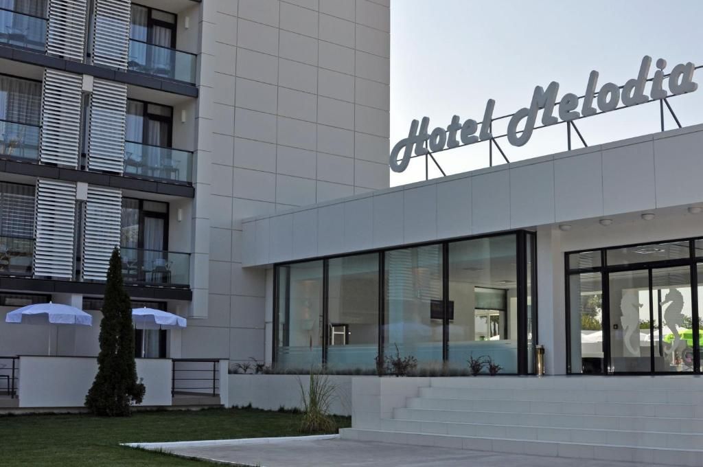 Cea mai bogată femeie din România, Luchi Georgescu, se face că se apucă ...