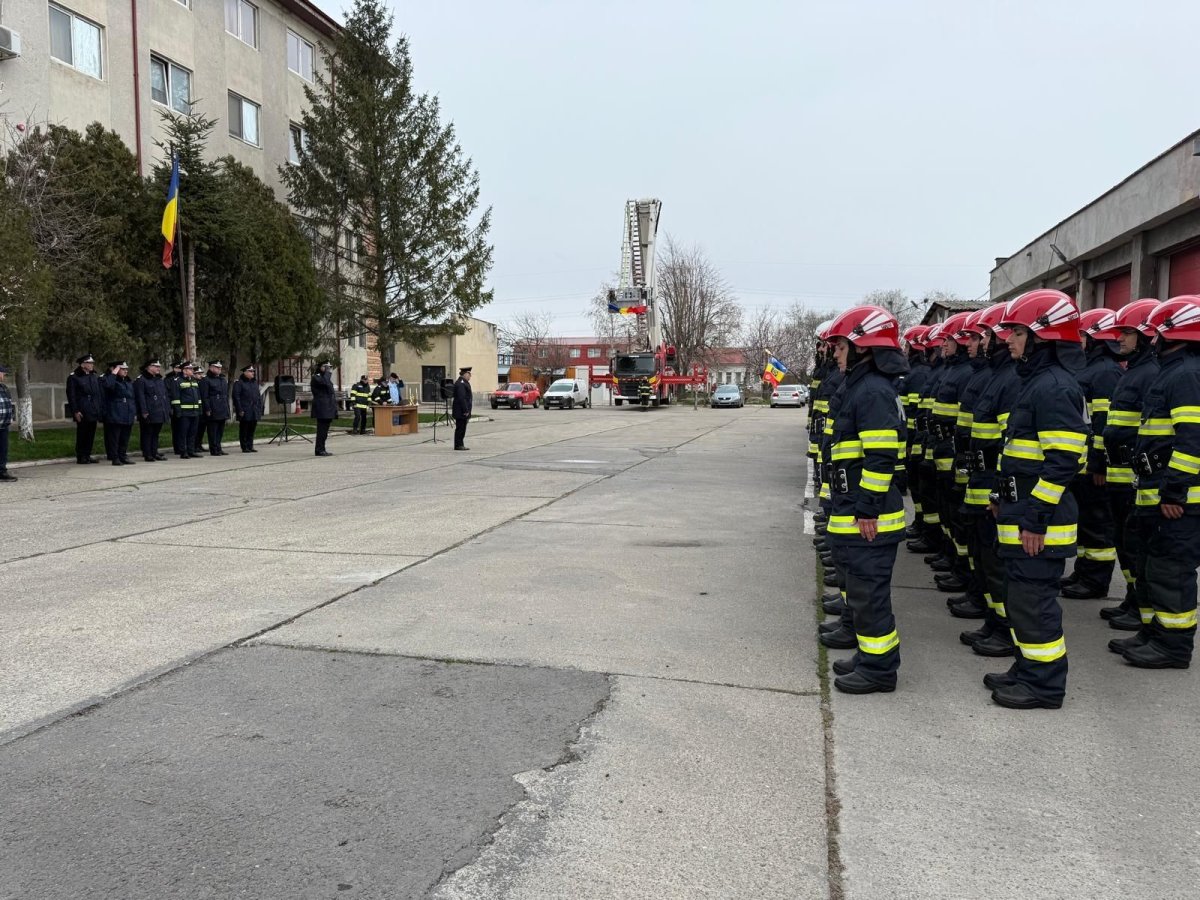 Momente emoționante pentru noii salvatori din cadrul ISU Constanța ...
