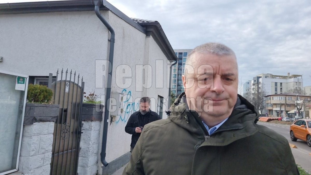 Inculpații din dosarul de corupție din Portul Constanța au venit să ...