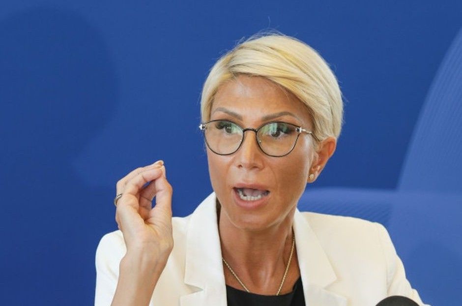 Raluca Turcan | replicaonline.ro