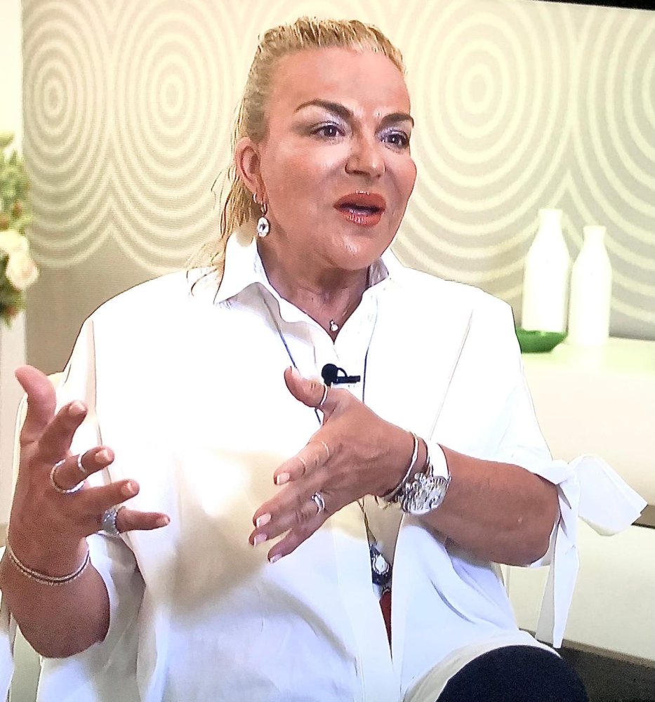 Cea mai bogată femeie din România, Luchi Georgescu, se face că se apucă ...