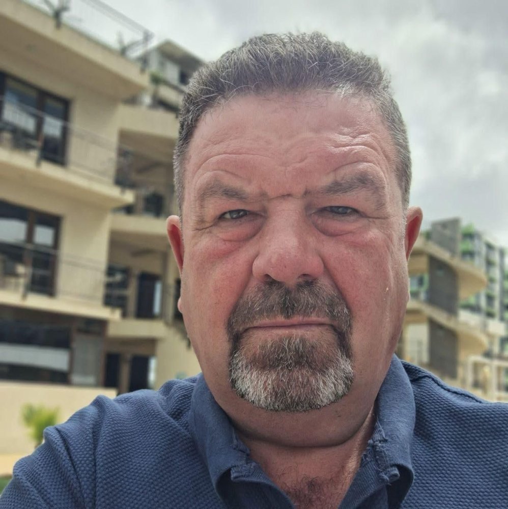 De ce se opune consilierul local Gabriel Salomia asfaltării străzilor ...