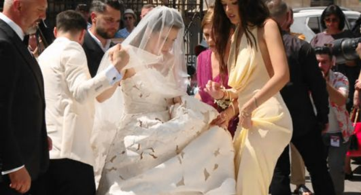 Kira Hagi se mărită cu Thomas Ferfelis: peste 1000 de persoane ...