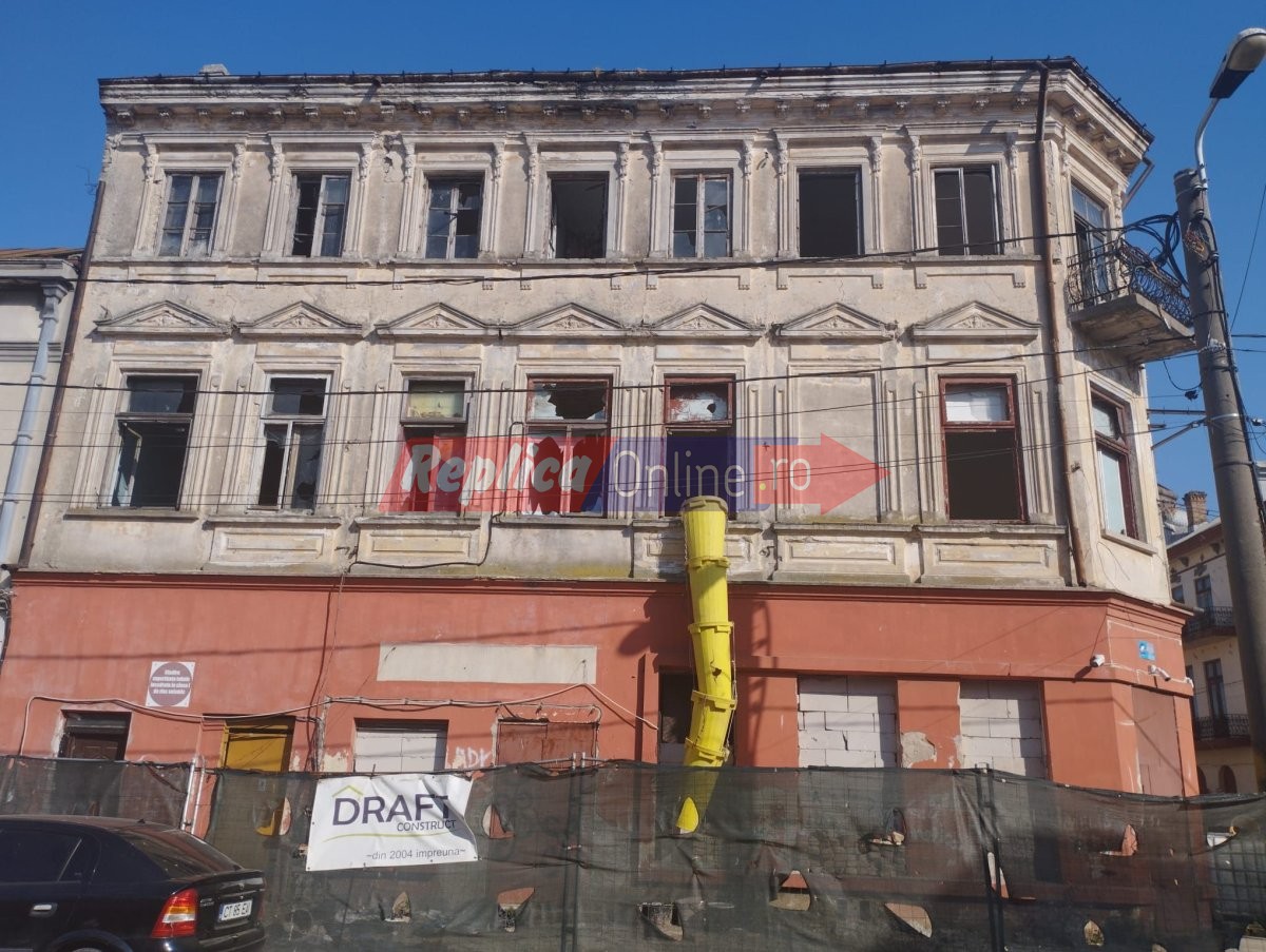 Piața Griviței, de la inima comerțului constănțean, la o ruină uitată ...