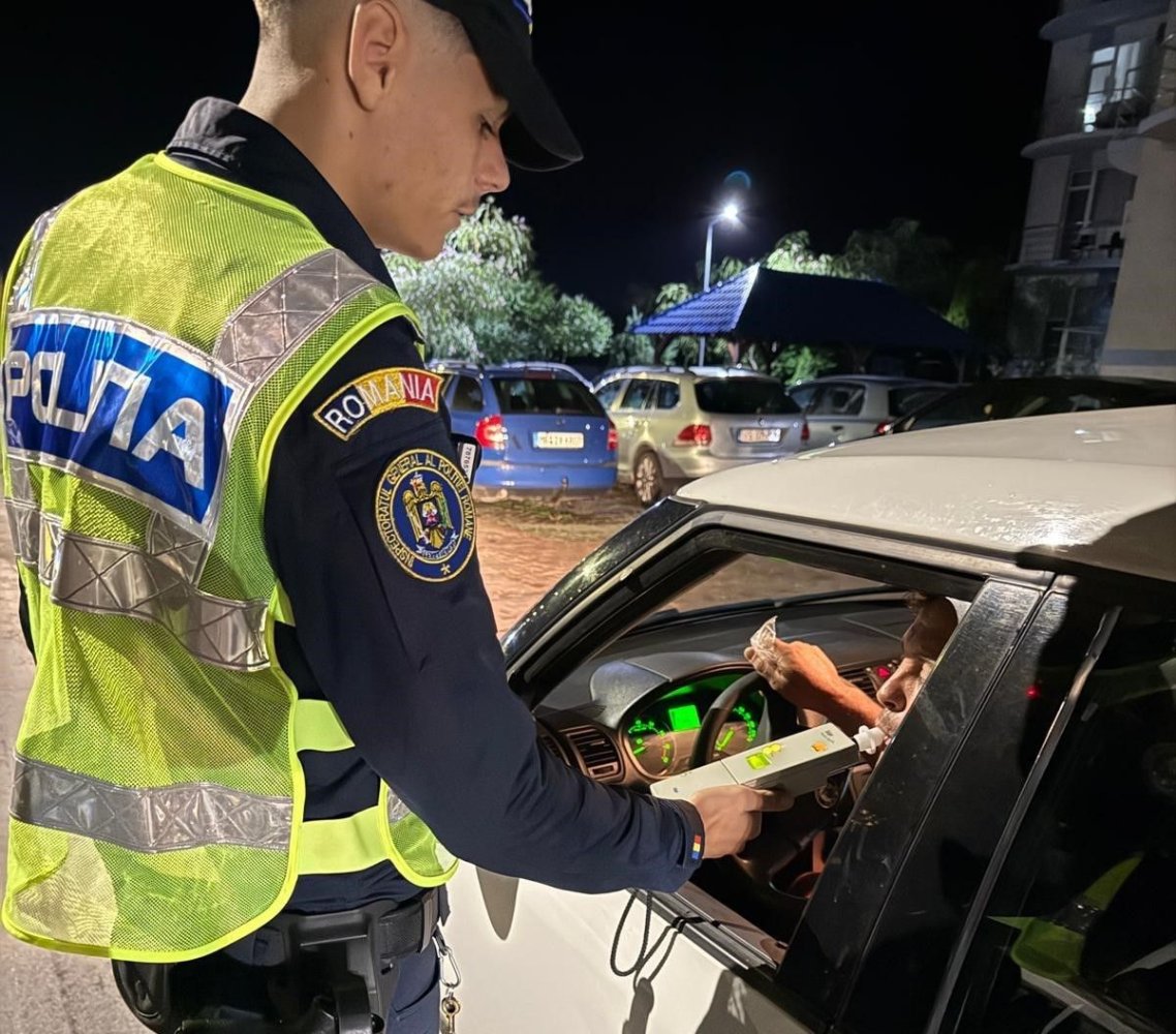 Sancțiuni record pentru un șofer român: A rămas fără permis pentru 300 ...