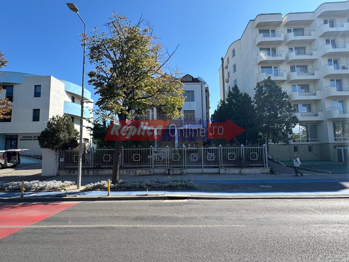 Dr. Leahu vrea să își cumpere terenul din fața casei de pe bdul. Mamaia ...