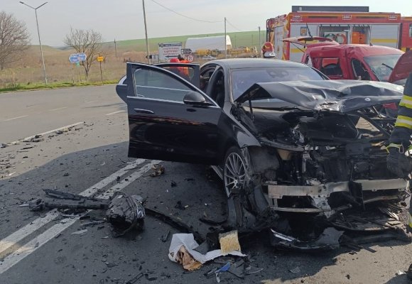 Doi medici cunoscuți din Constanța, implicați într-un accident rutier ...