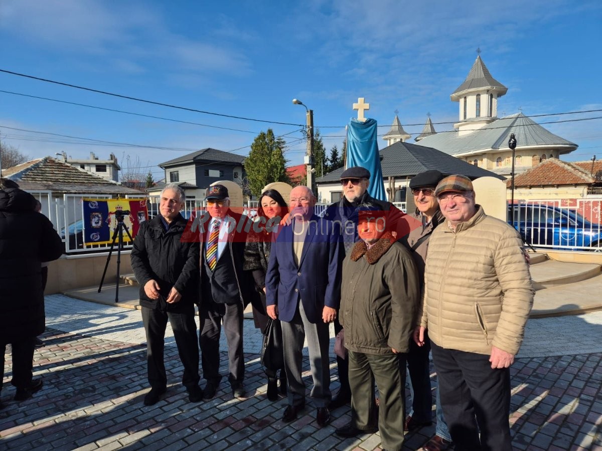 Asociația Cadrilater 100 a sărbătorit împlinirea a 100 de la ...