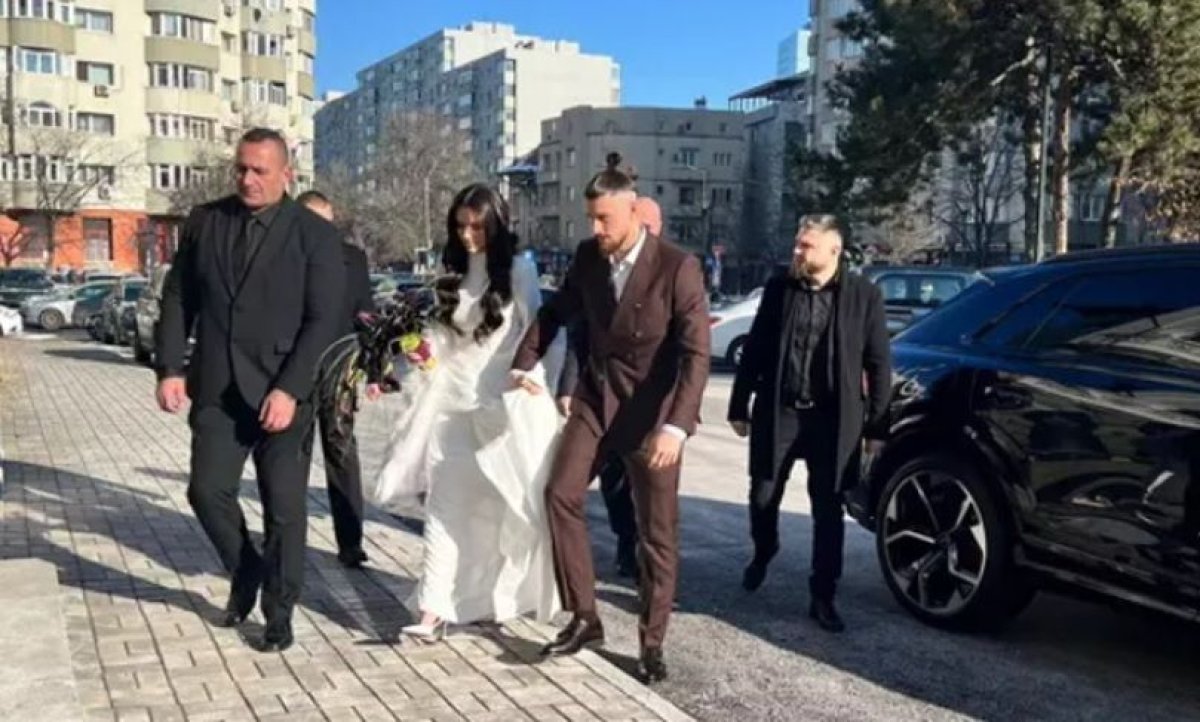 Fotbalistul Radu Drăgușin s-a căsătorit cu Ioana Stan, fiica fostului viceprimar al Constanței ...